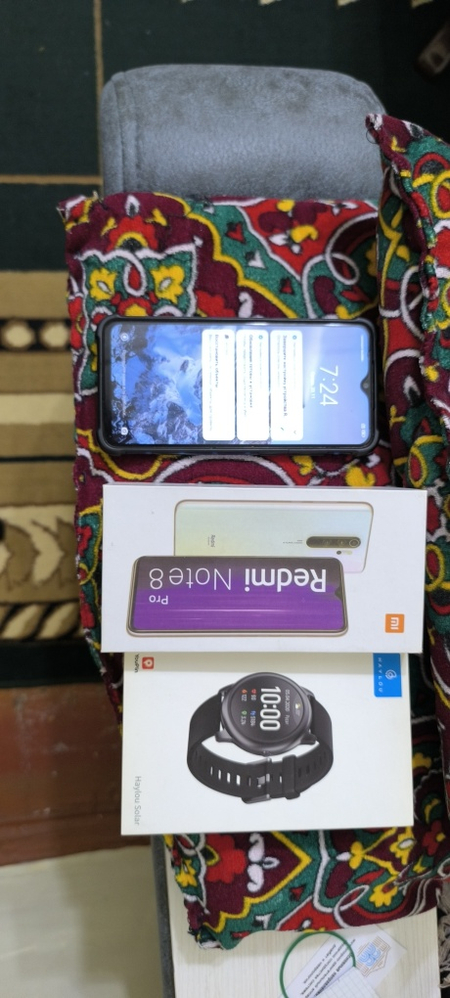 Продам срочно Redmi note 8 pro в хорошем состоянии 6/128