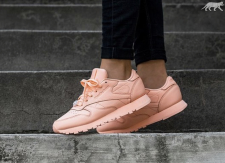 Reebok classic женские кроссовки оригинал !