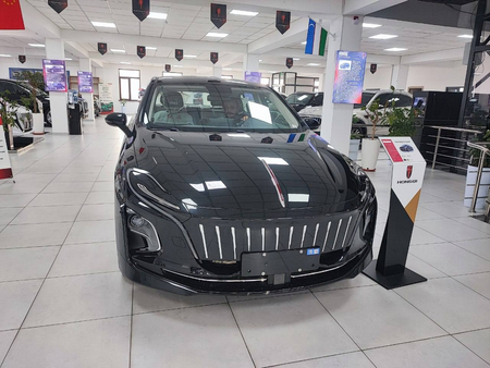 Hongqi E-QM5 450 km sotuvda tayyor !