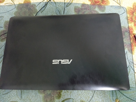Laptop ASUS  Windows 7 Maksimalniy