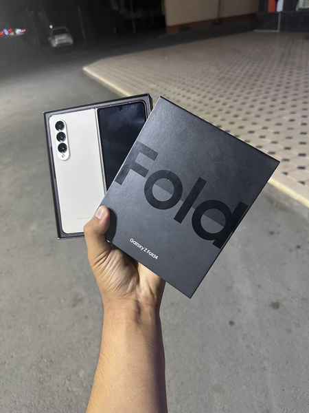 Samsung Z Fold 4 Holati New