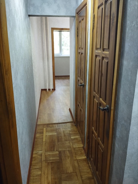 Сдам в аренду на м.Буюк ИпакЙули (М.Горький)
2/2/4 кирпич,  смежка,  б