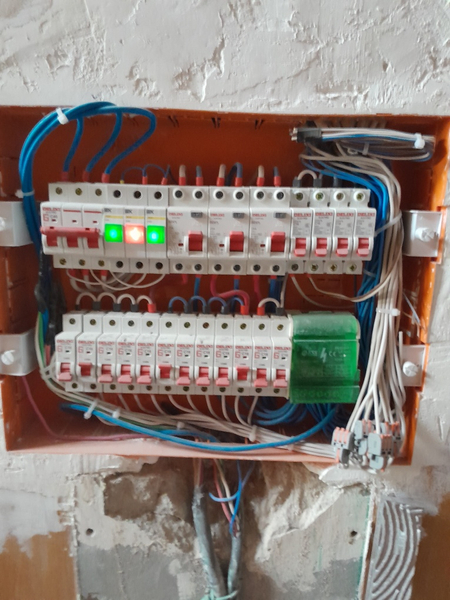 Santexnika , elektrika  ishlarini qilamiz