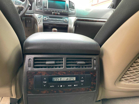 Продается Land Cruiser 200: Ваш идеальный спутник на дорогах!