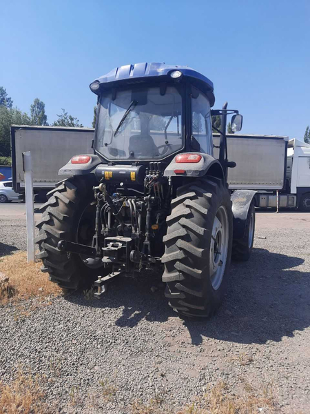 traktor Lovol 1304 ТРАКТОР