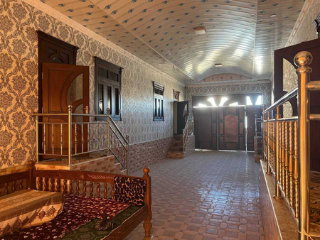 Qarshi shahridan hovli sotiladi