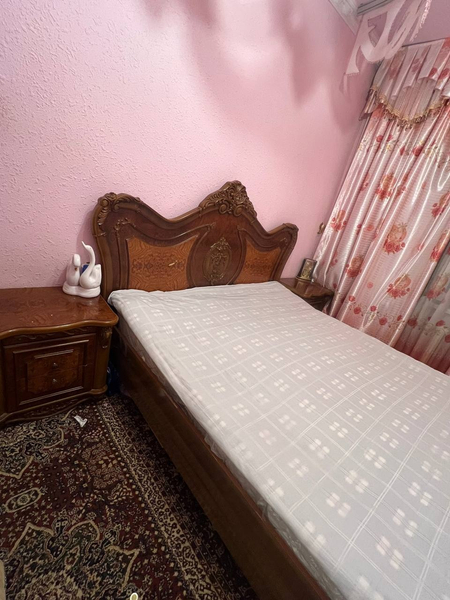 Продаётся спальный гарнитур б/у