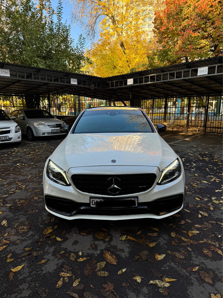 Срочно продаю Mercedes-Benz C43 AMG 4matic