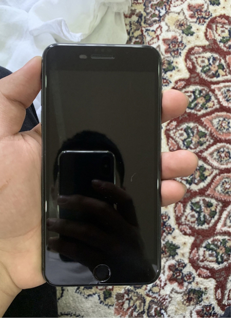 Iphone 8 plus xama joyi radnoy