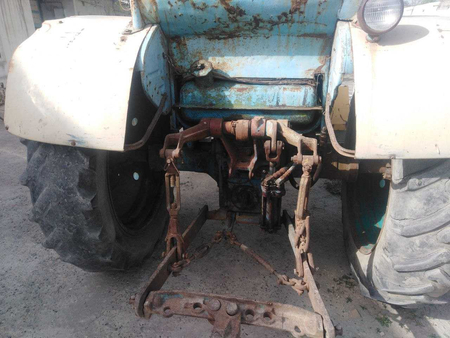 Продаётся Трактор  28