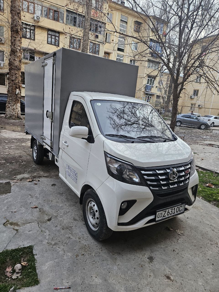 Changan 2023 sotiladi narhi 15500$ yana kelishadigan joyi bor