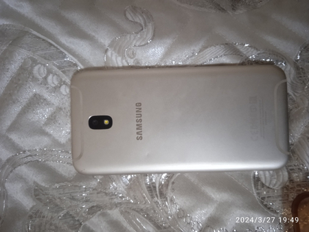 Samsung J7 sotiladi.