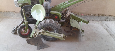 Zubr 1100 motokultivator tez va arzon sotiladi