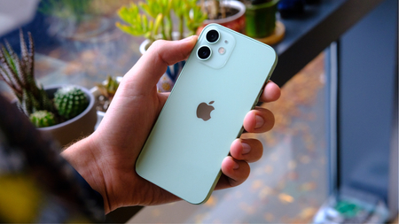 iPhone 12 mini. 64GB. Полный комплект. Идеальное состояние.