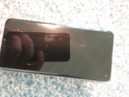 Samsung s10 ishonchli telefon