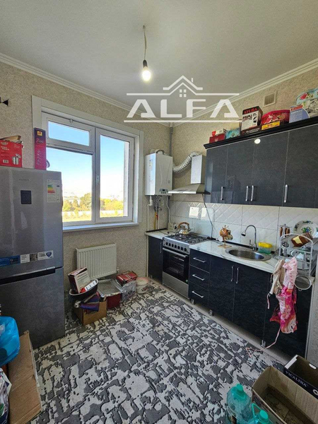 3 xonali 65m² 4-qavat sotiladi.