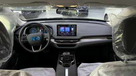 Hongqi EQ-M5 2024 год