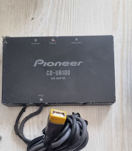 Pioneer. Carrozzeria SD-UB100. USB ADAPTOR