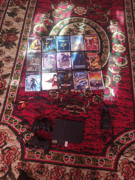 Продам PlayStation 2 slim