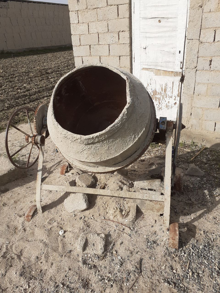 Shlakablok Aparat sotiladi xolati yaxshi