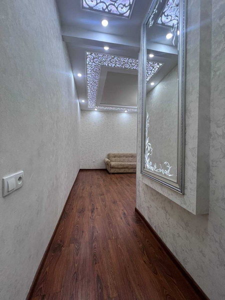 Яккасарайский район.ул.Нукус в центре Продается 2х комнатная квартира