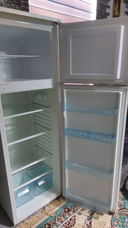 Срочно продаю холодильник