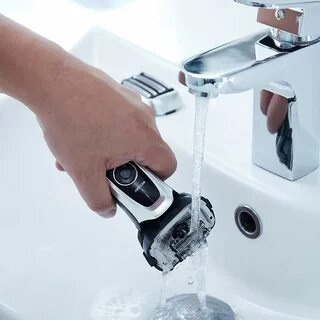 Электробритва Panasonic Arc 5 ES-LV65S.