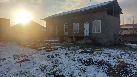 Yangi toshkent tumanida joylashgan 17.5 sotikli xovli sotiladi