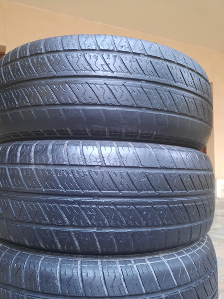 205/70R14 Austone