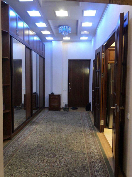 New building in center metro oybek 4 room 3 bedroom 2 bathroom