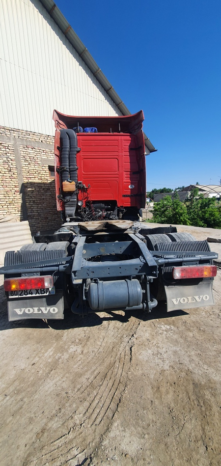 VOLVO FH 12 yevro 2 Sotiladi