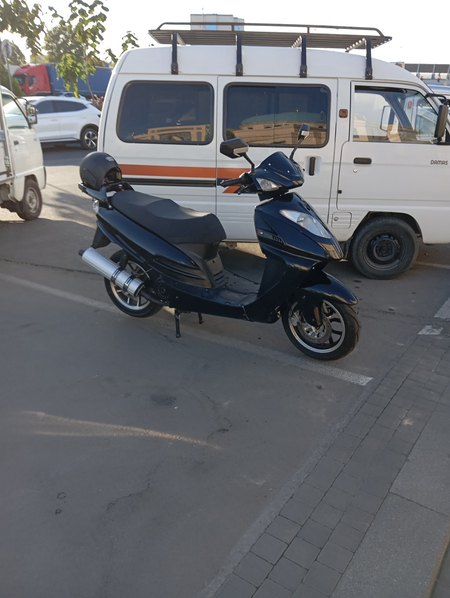 Skuter sotiladi 650 $