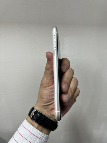 Srochna Iphone 11 128 gb radnoy idealni