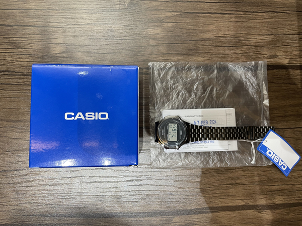 Часы CASIO Collection.
