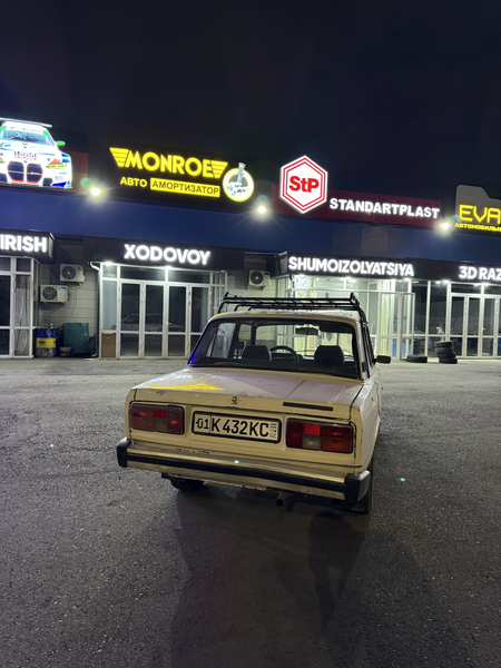 Vaz 2105 sotiladi holati yaxshi