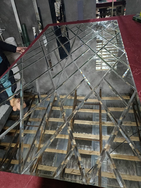 Срошнига Ромбик ойна таерлаб берамиз, дастовка ва устоновка  Мурожат,