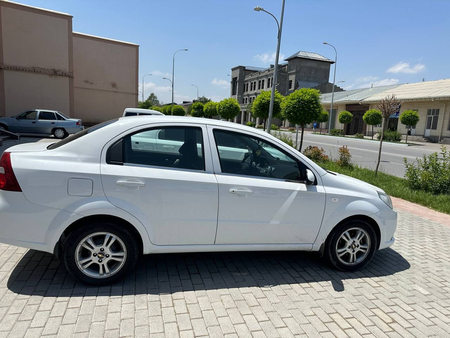 Nexia 3 sotiladi
