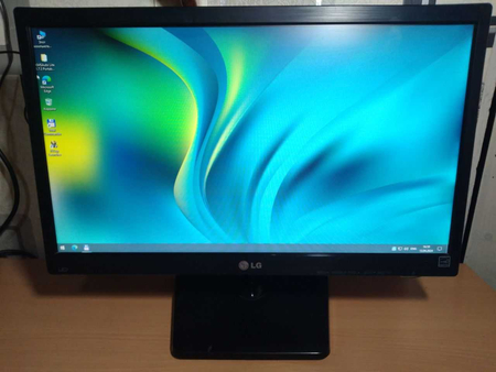 Monitor LG 20M37A