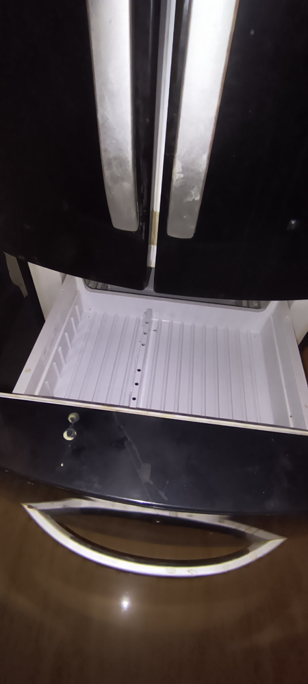 Итальянский двухдверный холодильник Hotpoint Ariston E4D дизайнерский