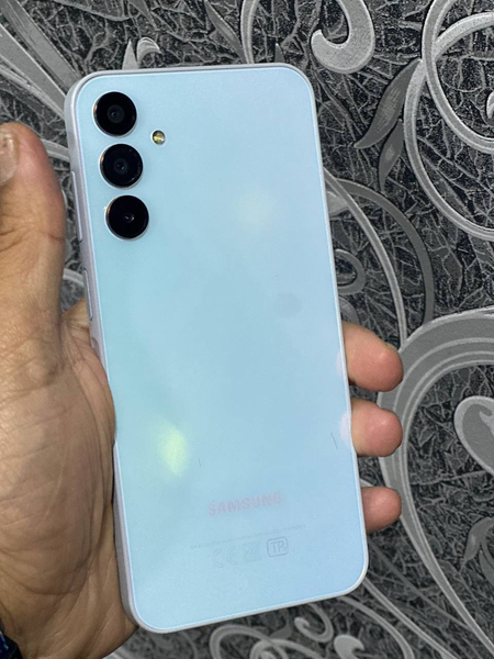 Samsung A 15 6/128gb xolati yengi