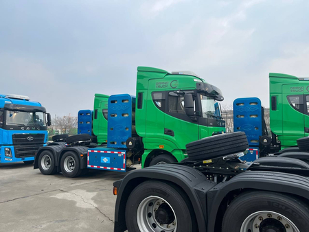CAMC H9 CNG metan 8×4 metan gaz sotuvda tayyotli 430 motor