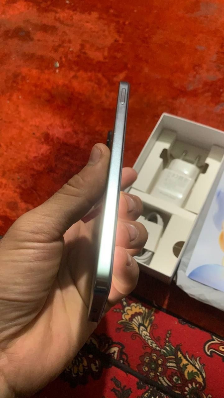 Honor 90lite исползиван 3 месяца