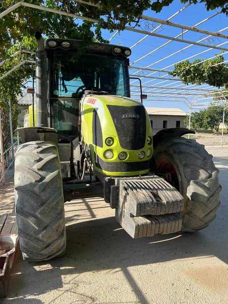 Claas arion 630c sotiladi.