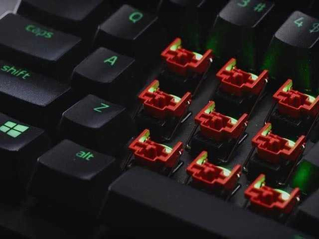 Продаю свою Razer Huntsman Tournament Edition из первых рук