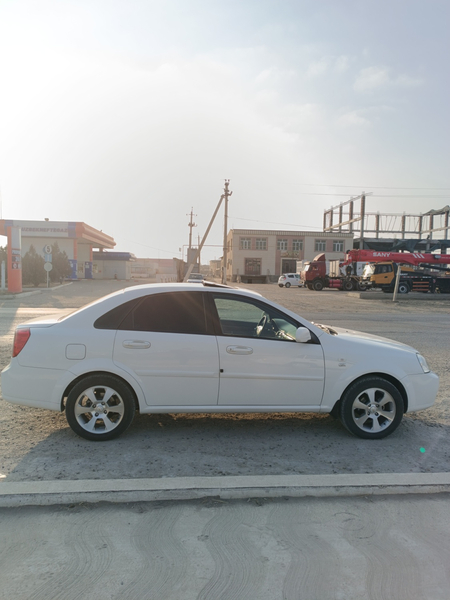 Ласетти 1.6 автомат 2013
