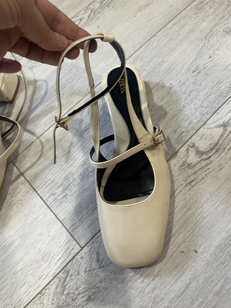 Zara  37 оазмер