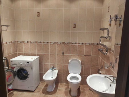 New building euro 5 room 4 bedroom 3 bathroom in center