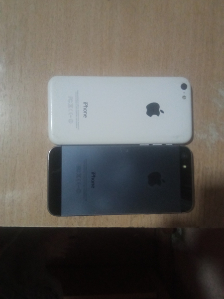 Продаю айфоны 5s и 5c
