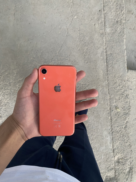 iphone xr sotiladi