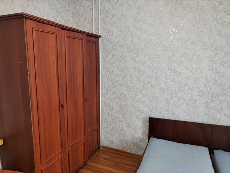 Срочно сдам 2 ком квартиру на Сергели Возле метро